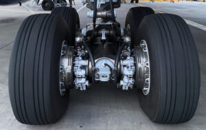 Boeing 787 – Landing gear - SmartCockpit - Airline training guides ...
